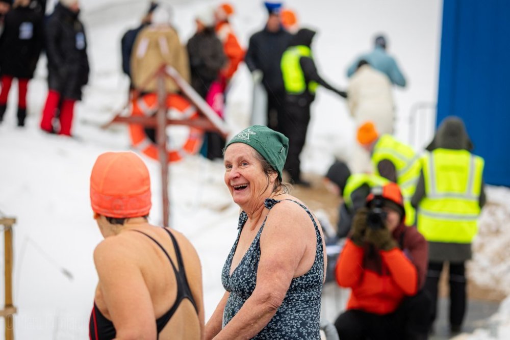 Talviuinnin SM-kilpailuihin osallistui 661 talviuimaria ja 37 viestijoukkuetta - Suomen Latu